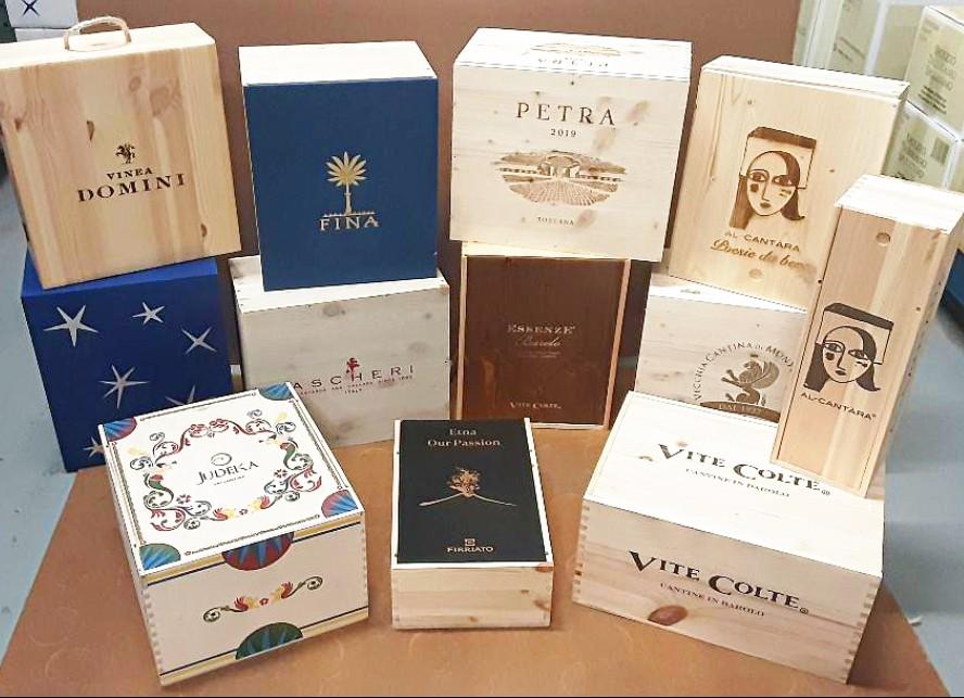 Wine in Wooden Boxes and Wine Samplers for Wine gifts from Italy